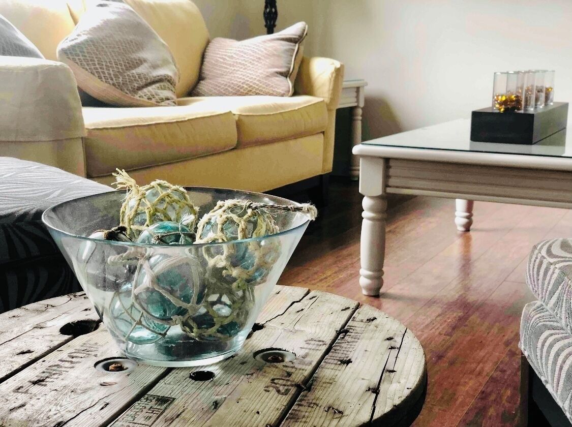 Lake County Home. 3 Bedroom. Sleeps 9 With Private Hot Tub And Is Pet Friendly. - Lake Country