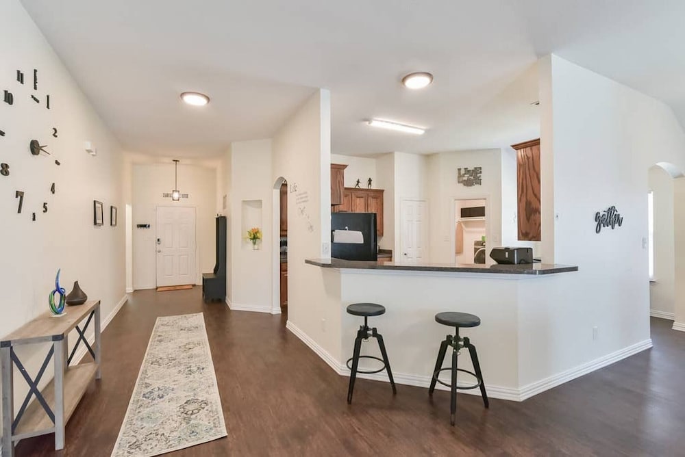 ★ Modern Sports Theme Getaway Near At&t & Bld★ - Mansfield, TX