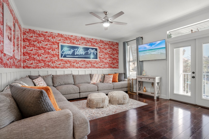 Best Lagoon Pool View In Destin Walk To The Beach Spacious Stay - Destin, FL