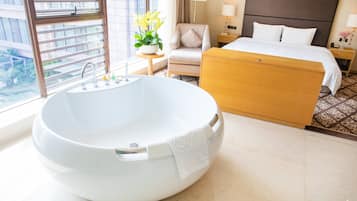 1 quarto, quartos à prova de som, Wi-Fi de cortesia, roupa de cama