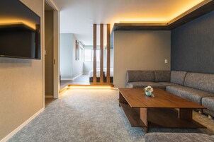 Quarto Executivo, não fumadores (C) | Sala de estar | TV de ecrã plano 