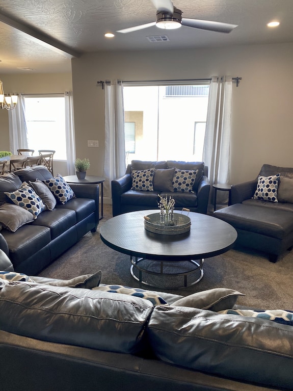 Newspacious, Zion Village 7bd/6ba, Sleeps 32, Pool, Lazy River, View - Utah