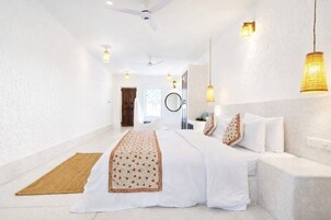 Quarto Duplo de Luxo para 1 Pessoa | Lençóis de algodão egípcio, roupa de alta qualidade, edredões de penas 