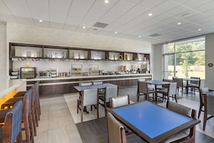 Pequeno-almoço tipo buffet diário incluído