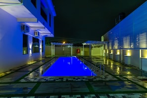 Piscina externa