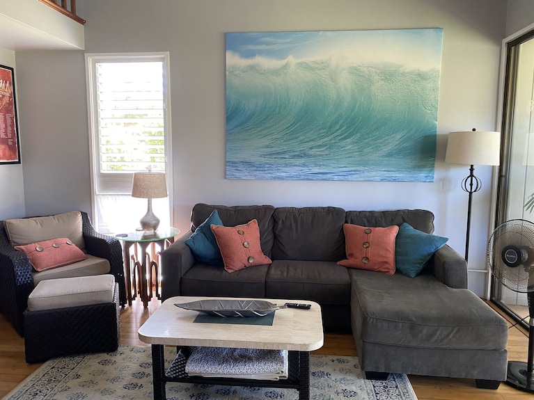 Location, Location! Split Ac System Throughout Entire Condo! Legal Rental! - Haleiwa, HI