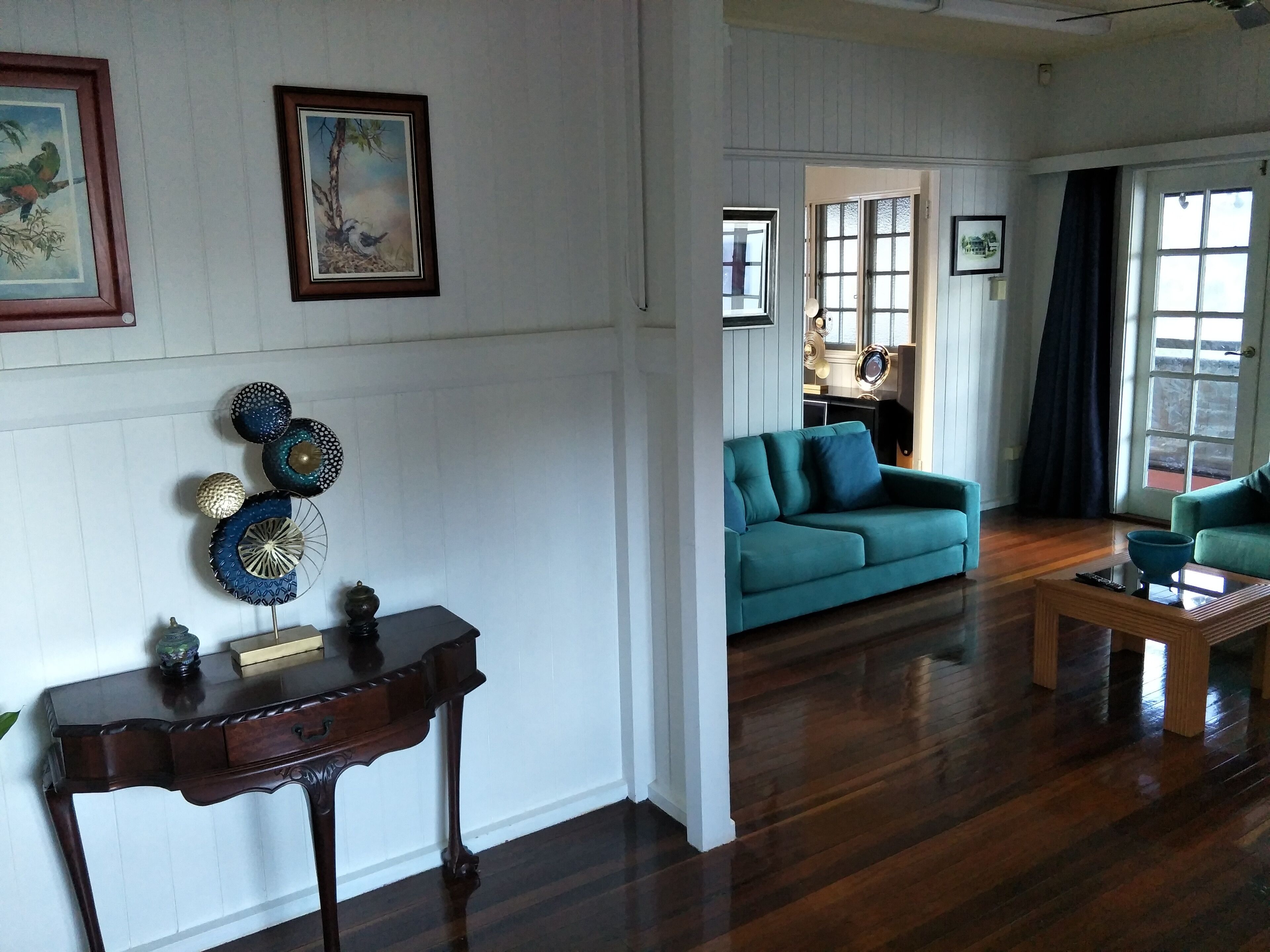 At The Centre Of Gallery Walk, Tamborine Mountain - Tamborine Mountain