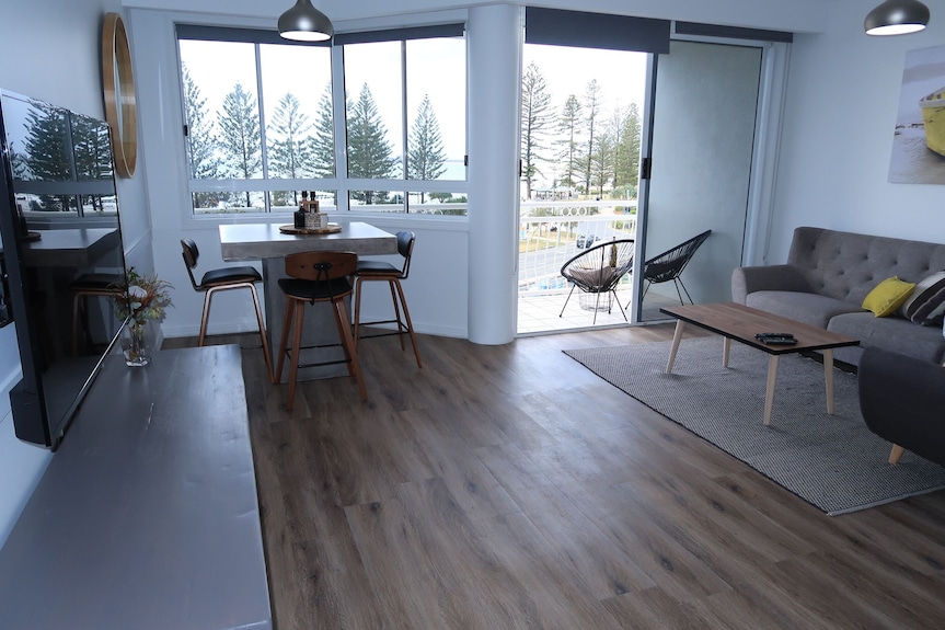 Luxe Unit With 160 Degree Ocean And Beach Views - Marcoola