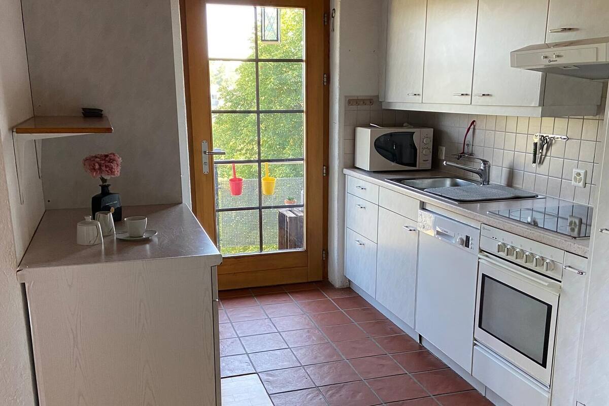 Apartamento Clássico em Condomínio Fechado | Cozinha privada