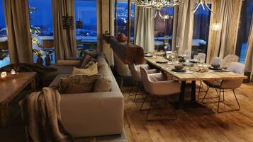 Apartamento Exclusivo em Condomínio Fechado, sauna (Panorama Lodge, inkl. 120€ Reinigung) | Refeições no quarto