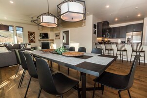 Apartamento em Condomínio Fechado, 3 quartos | Restaurantes