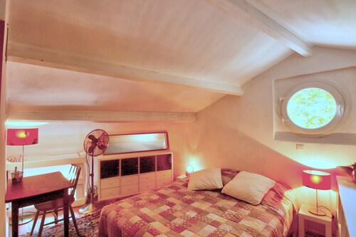 La Panouse Petite Maison Dans Parc Des Calanques - Marseille