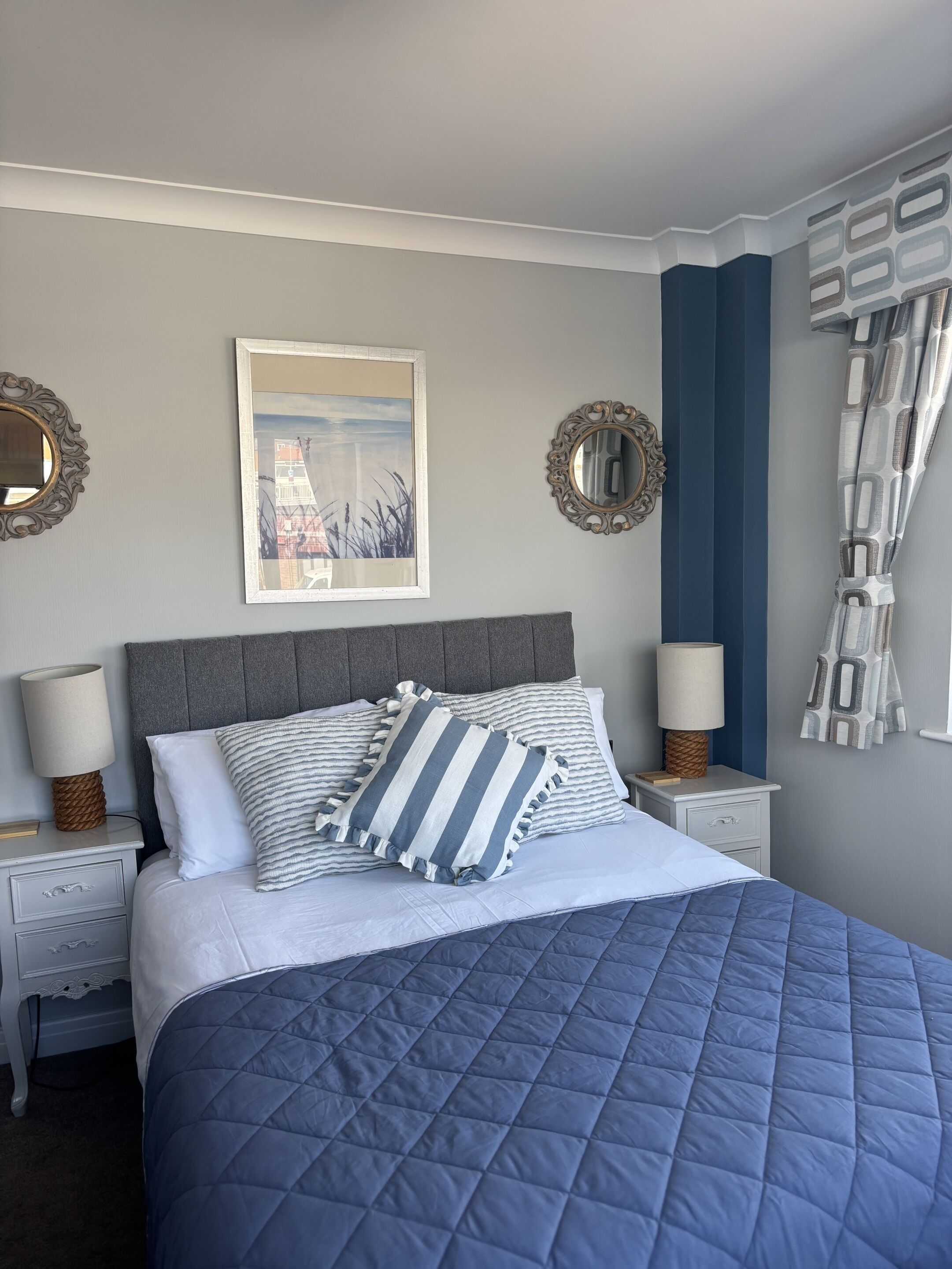 Quarto Duplo Comfort, casa de banho anexa, Vista para a cidade (Non Smoking)