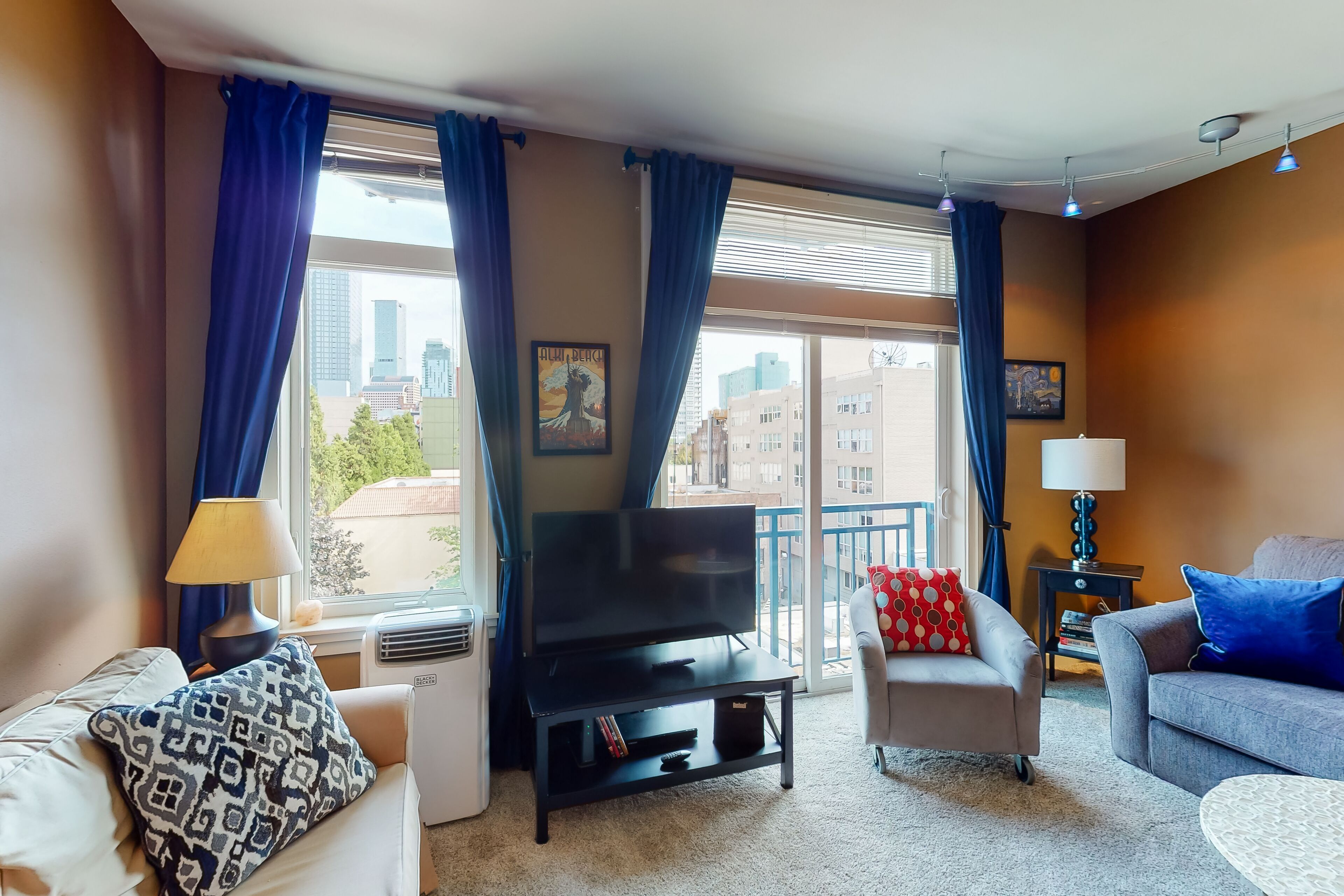 Amazing Downtown Studio W/shared Deck/full Kitchen/wifi Close To Everything - Seattle