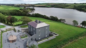 Ireland Vacation Rentals: house rentals & more | Vrbo