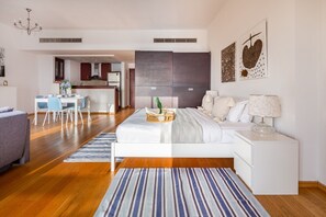 Espaço de trabalho para notebook, ferros/tábuas de passar roupa, Wi-Fi