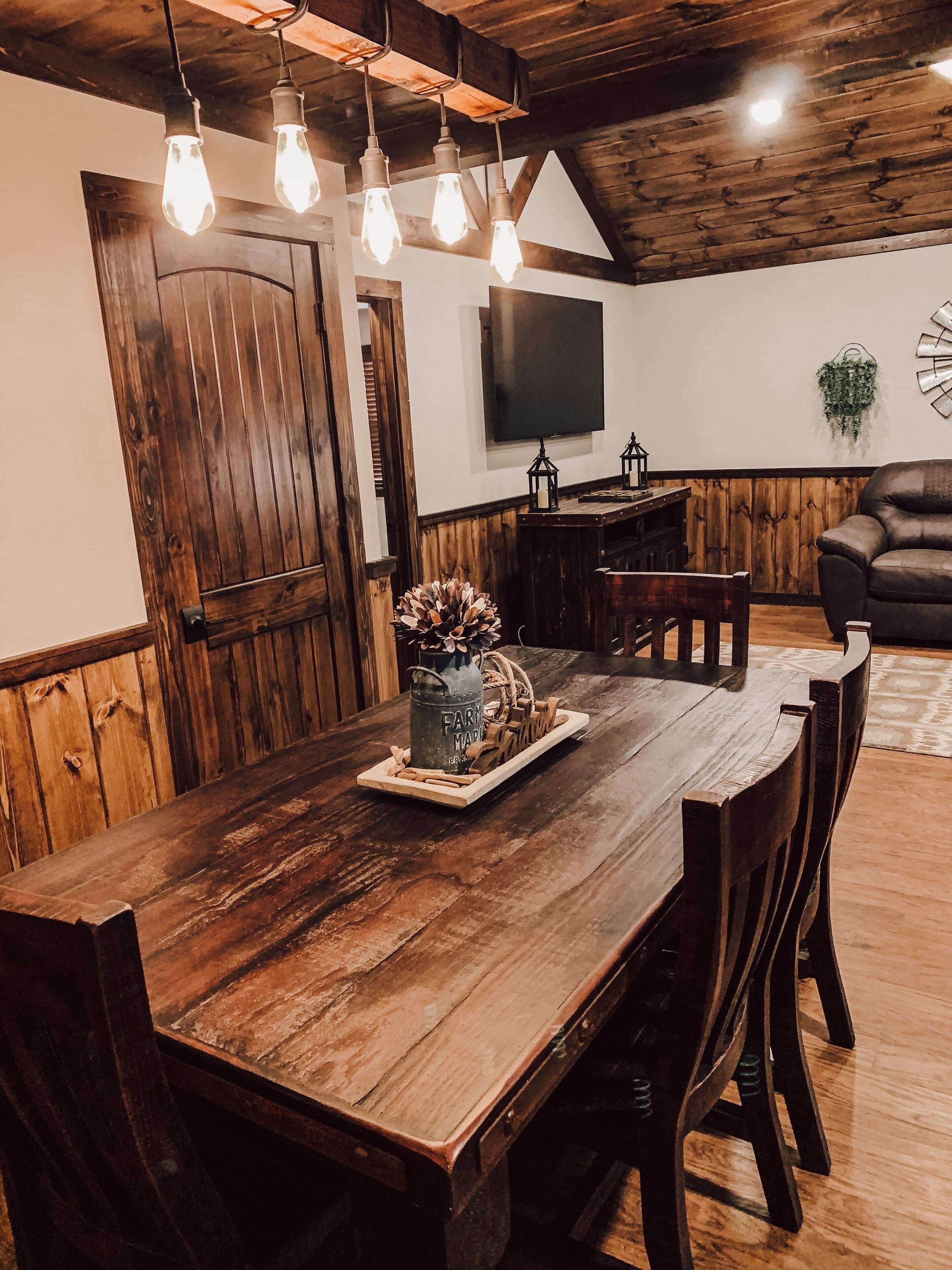 The Rustic Gem!! 3 Bedroom/2 Bath House - Davis, OK