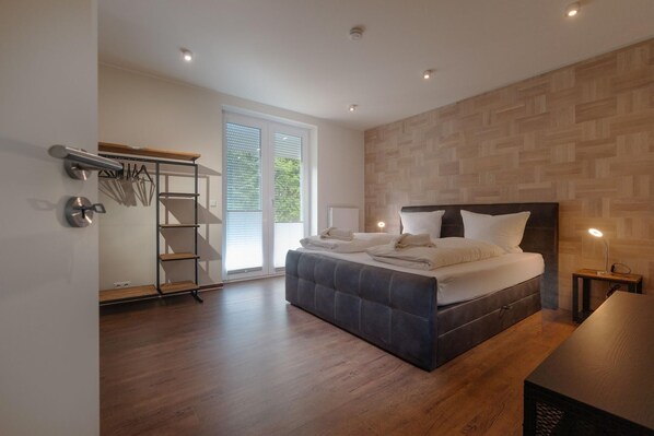 2 quartos, berços, Wi-Fi de cortesia