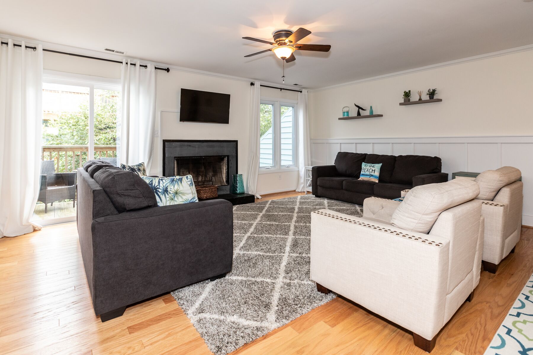 Beautiful Remodeled Bathrooms | Short Stroll To Vb Boardwalk - Virginia Beach, VA