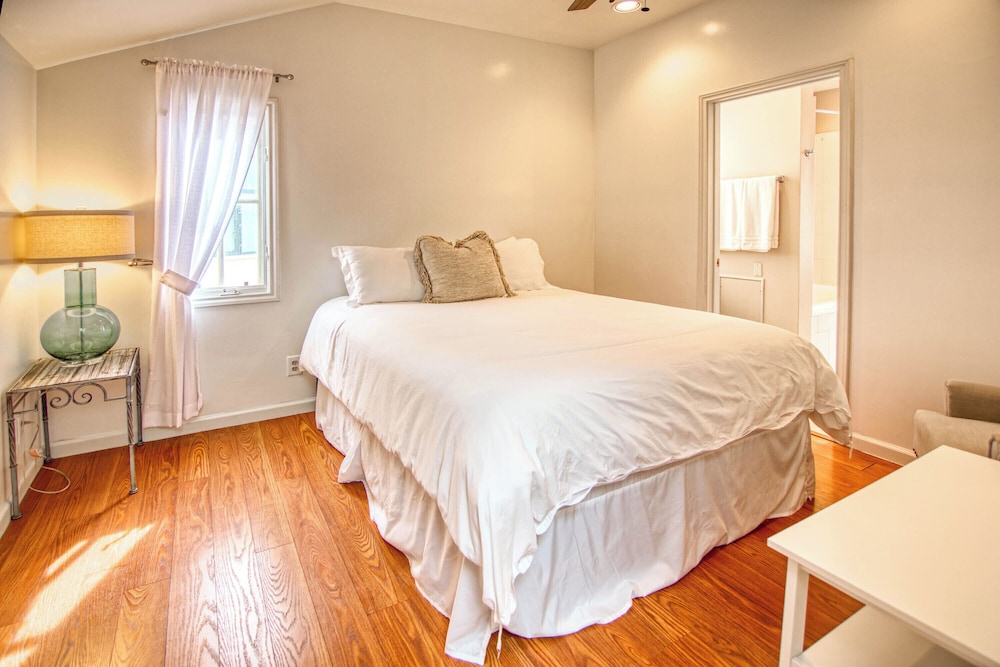 The Gardens Of Barons Creek C 2 Story 2 Bedroom Huge Living - Fredericksburg, TX