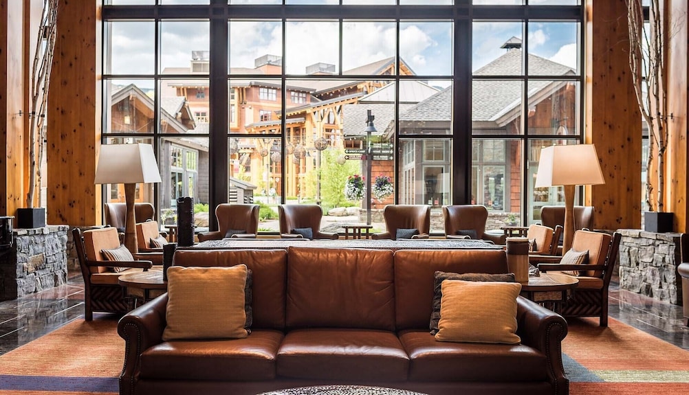 1214 * The Lodge At Spruce Peak | Ski In Ski Out | Studio | Spruce Peak Village Views 2nd Floor - Vermont