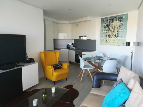 2 Bedroom Apartment With Heated Pool, Wifi Near The Beach. - Adeje