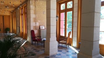 Entrada (vista interior)