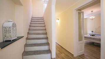 Casa de Férias Família, vários quartos, junto à montanha (Plesio Rustico Panoramica) | Interior