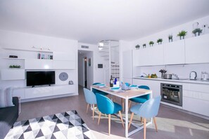 Apartamento Familiar, vários quartos, 2 casas de banho, junto à montanha (Casa Laura Apt. 6) | Interior
