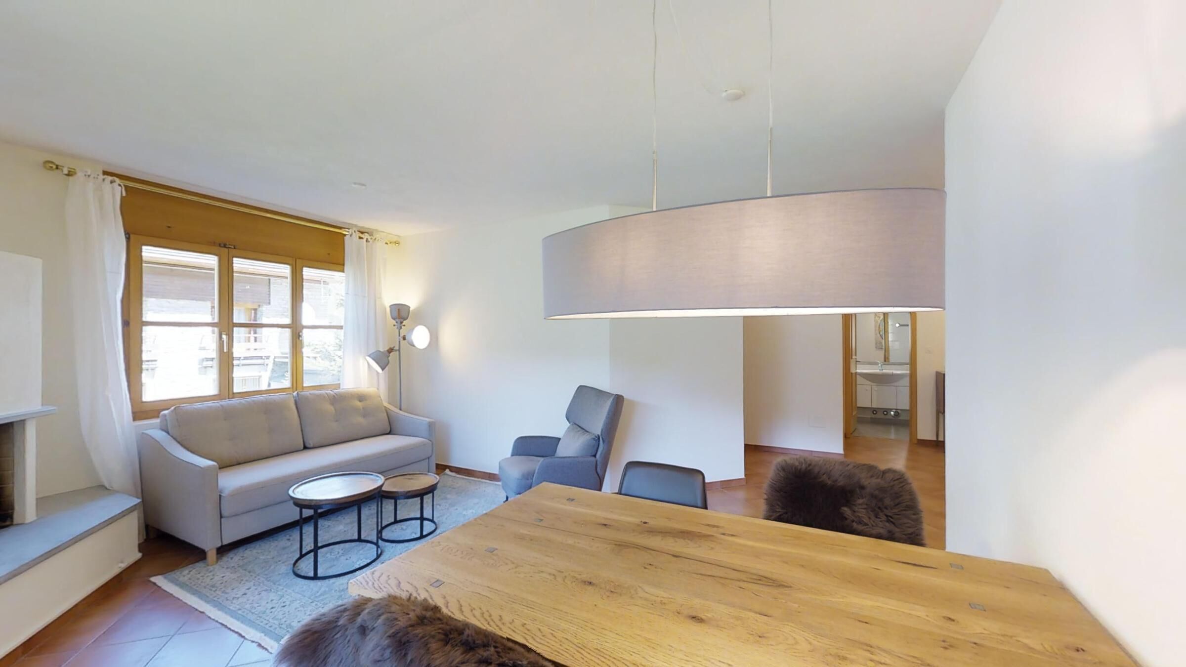 Moderne 2 1/2-zimmerwohnung Im Ersten Obergeschoss. - Bivio