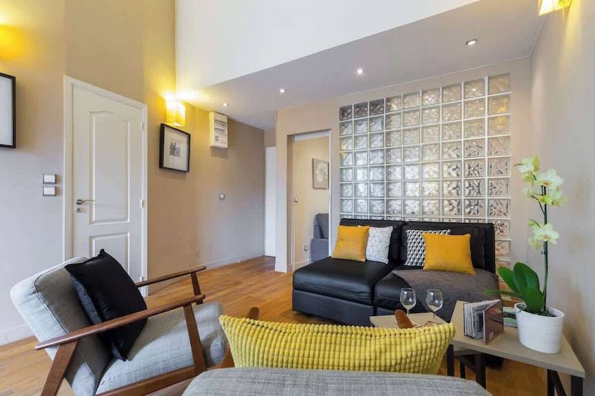 Elegant Riviera Retreat | Steps To Beach & Dining - Villefranche-sur-Mer