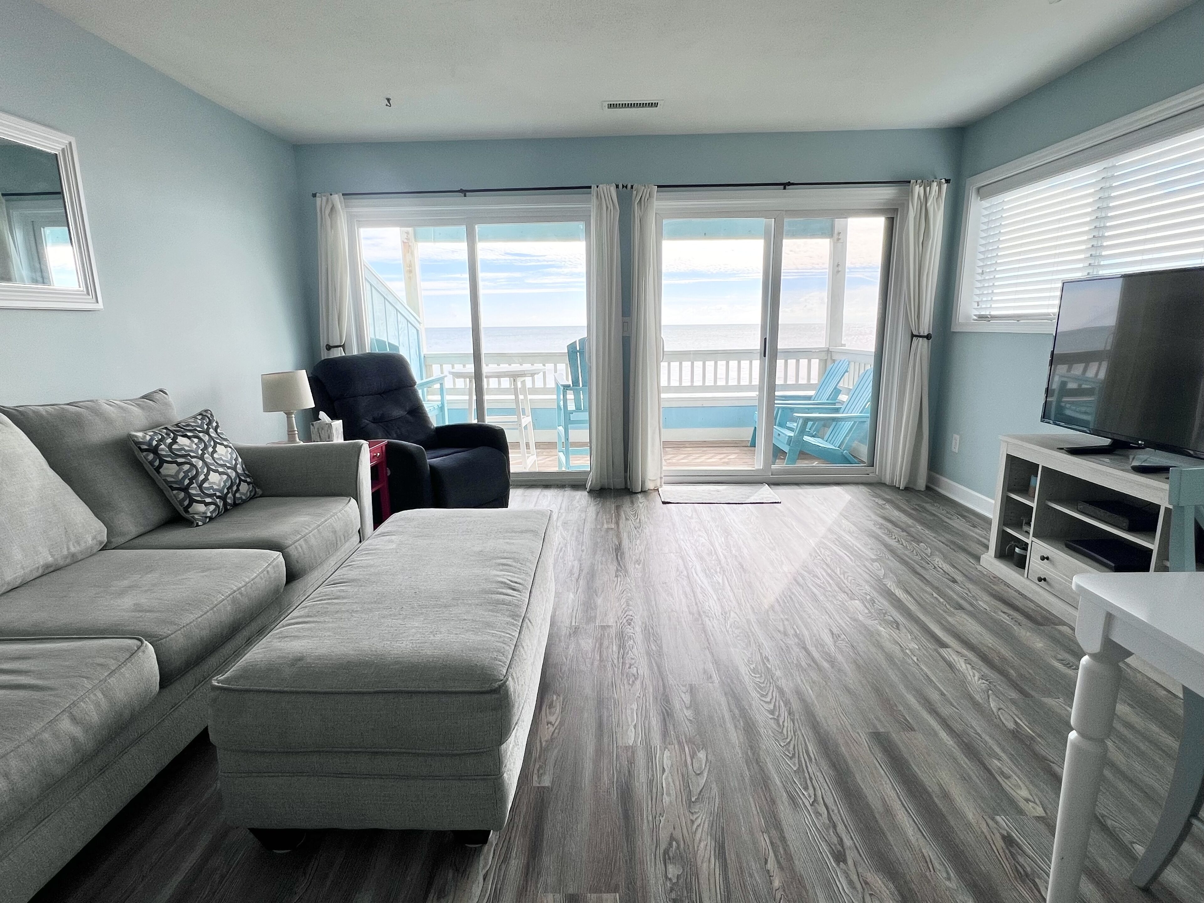 Oceanfront Ground Floor Condo With Pool- Riggings D1 - Kure Beach, NC