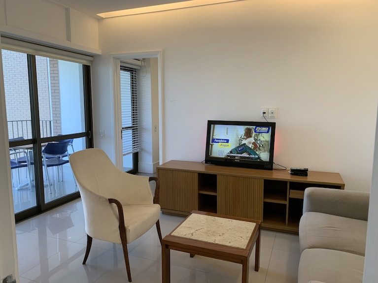 Residencial Com Serviços 65 Metros Decorado; Sala; Duas Suítes; Cozinha;varandas - Rio de Janeiro