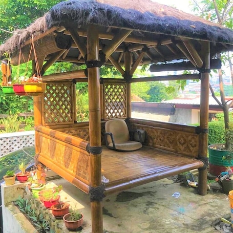 Gazebo. Poetri Guest House Syariah