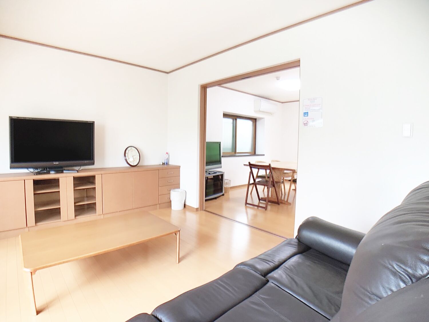 Casa, 3 quartos, não fumadores, varanda (2 Story, Private Vacation Home) | Sala de estar | TV de ecrã plano 