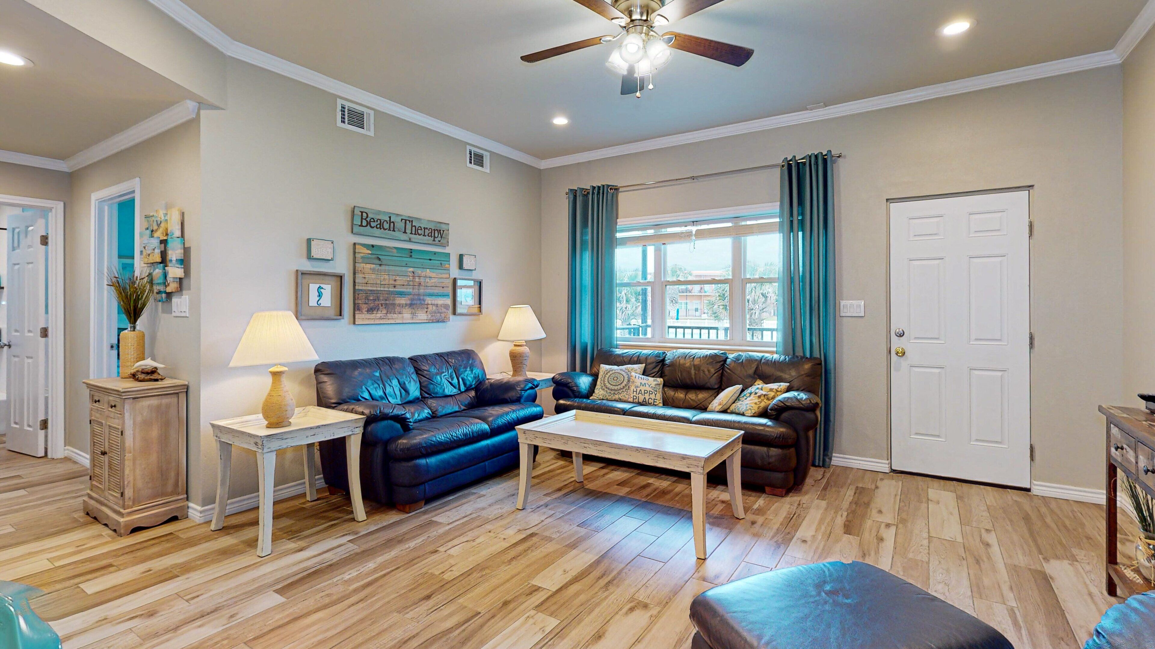 Walk To Sandfest, Shared Pools, Boardwalk To Beach - Port Aransas, TX