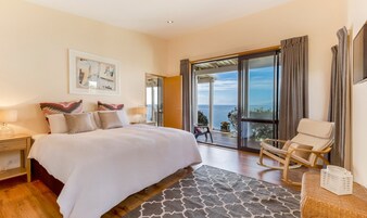 Casa luxo, 3 quartos, 2 banheiros, vista para o oceano | 3 quartos, individualmente decorados, individualmente mobiliados