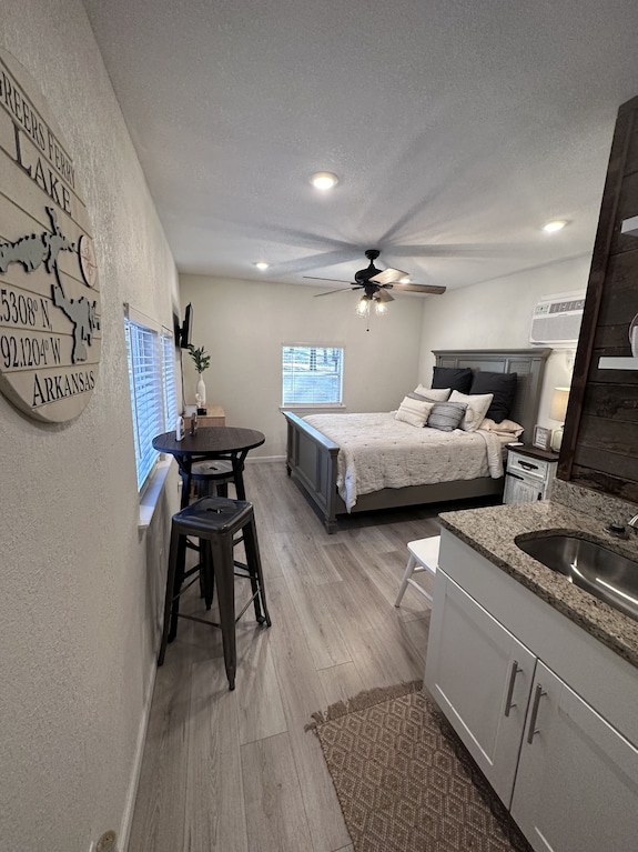 Greers Ferry Lakefront Getaway - Easy Lake Access - Arkansas