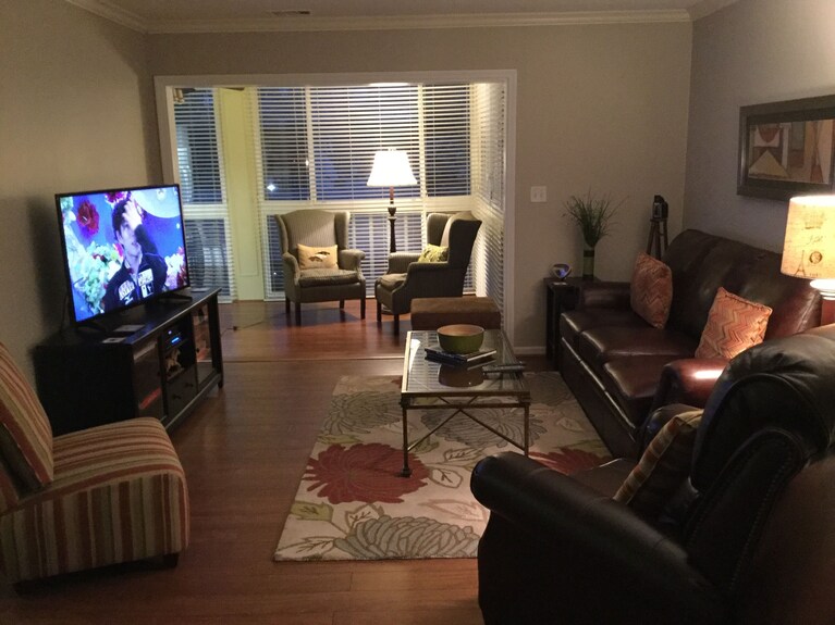 Cozy Condo - Lexington, KY