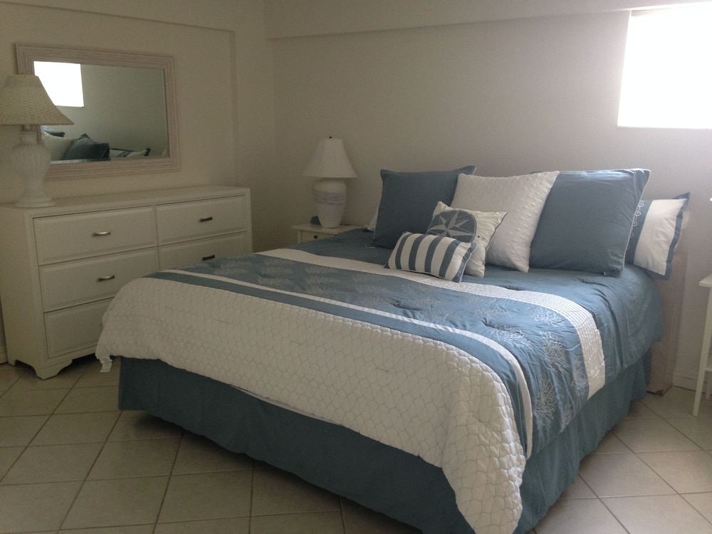 Island House Beach Resort 2n - Sarasota, FL