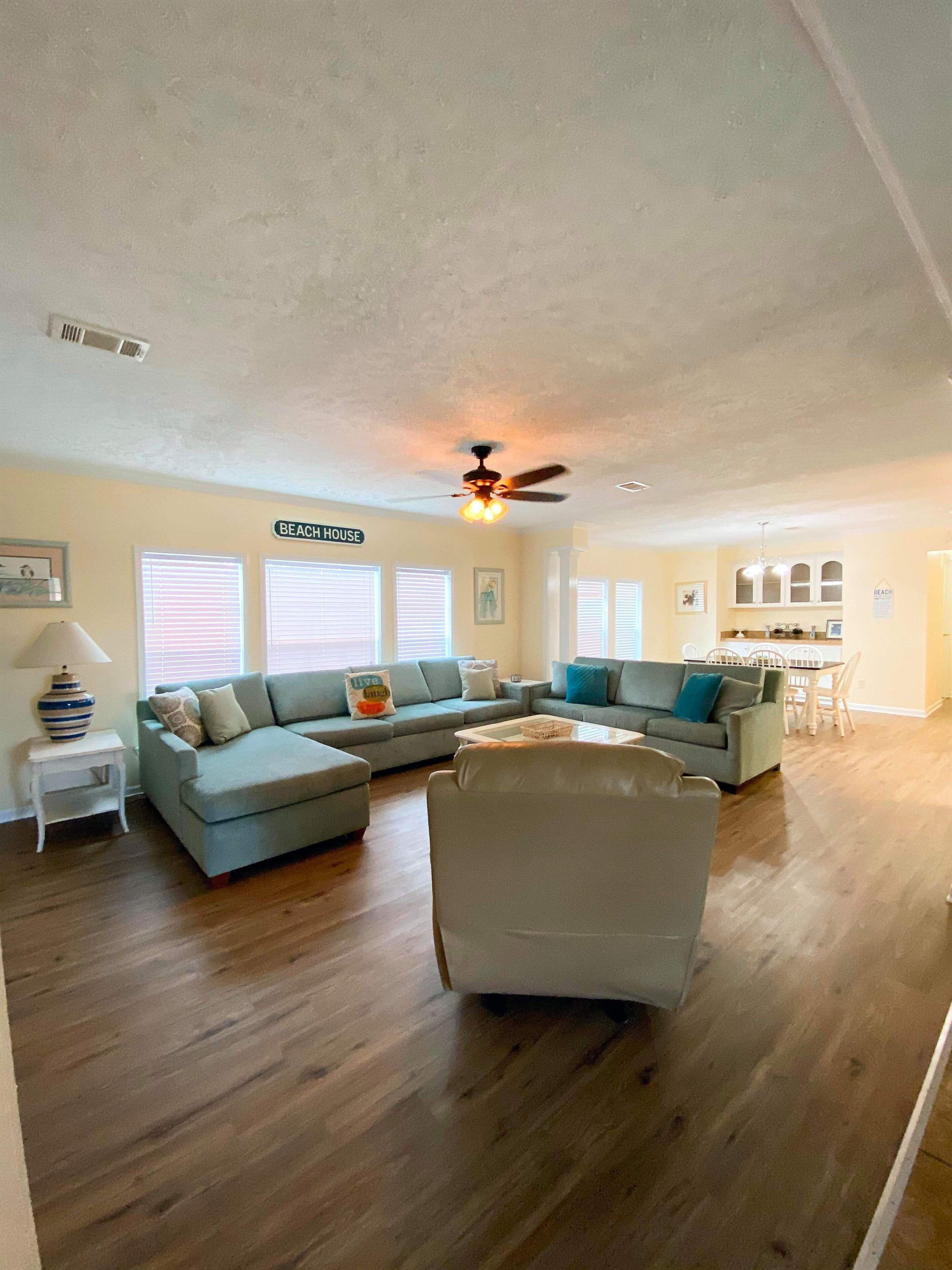 "A Wave From It All" 4 Bd-2bth, Port St. Joe Beach - Port St. Joe, FL