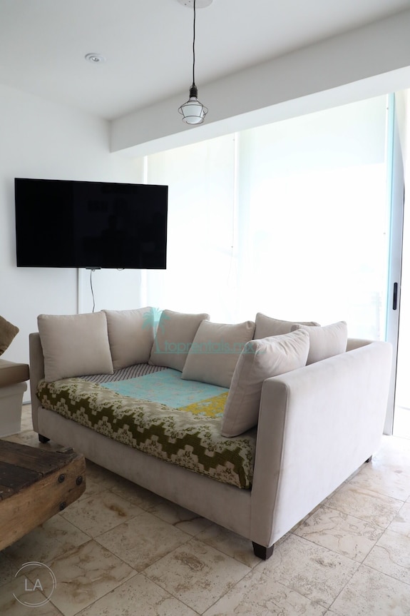 Charming 3br Apt, Spacious And Very Well Located! - Playa del Carmen