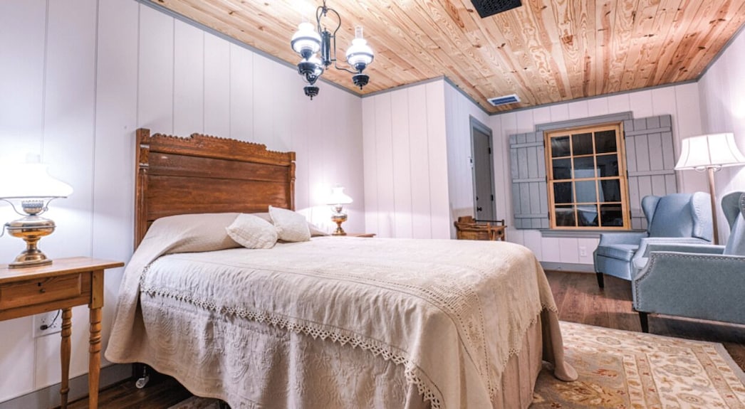 Bed & Breakfast In A 1795 Log Cabin On Working Farm, George Washington, Sr Suite - Virginia