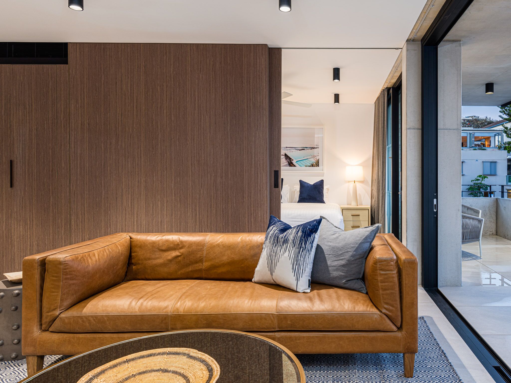 The Arden 7 Coogee. New Large Quiet Ocean View Balcony Apartment, Next To Beach - Randwick