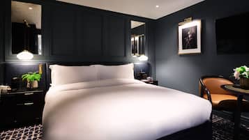 1 quarto, roupas de cama premium, frigobar (abastecido com itens grátis)