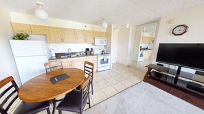 Apartamento em Condomínio Fechado, 1 quarto | Restaurantes