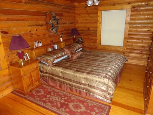 Tim’s Cabin On Melrose Mountain - Tryon, NC