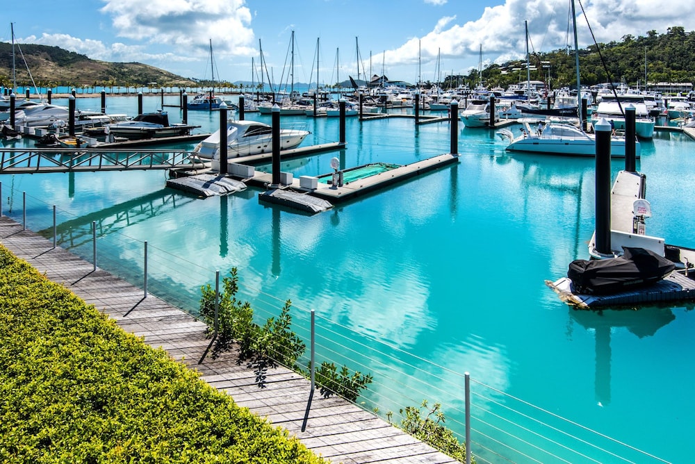 Pavillions 2 Luxury 4 Bedroom 3 Bathroom With In-ground Pool And Golf Buggy - Hamilton Island
