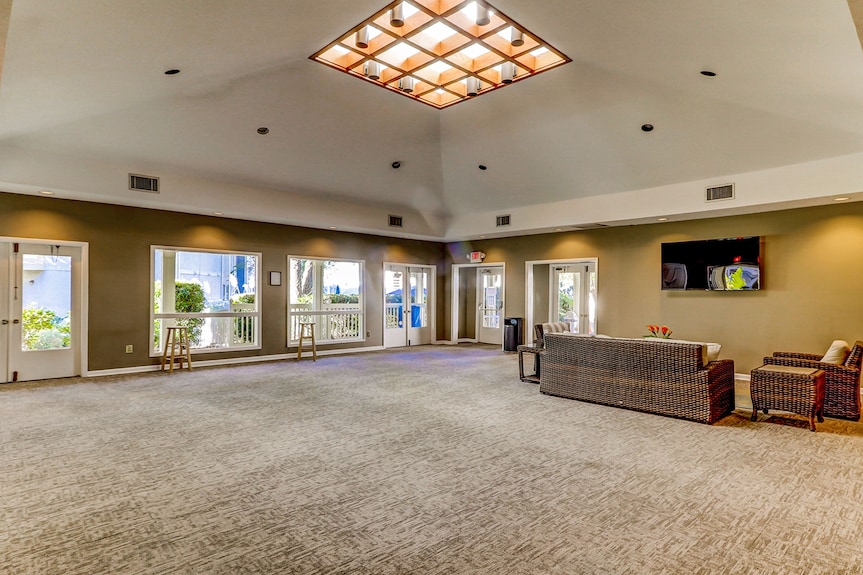 Comfy Home W/full Kitchen/private Balcony/shared Pool & Hot Tubs - Near Beaches - South Carolina