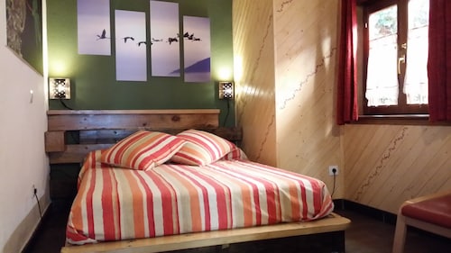 Via Fera, With Views Of Nature - Espagne